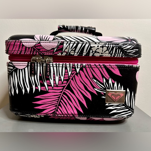 Roxy | Bags | Roxy Large Vintage Luggage Makeup Bag Travel Case ...